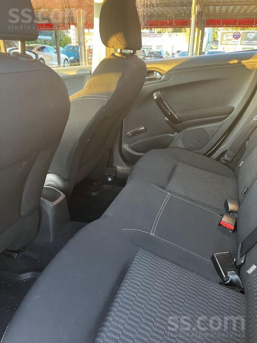 Balts Peugeot 208 2017 Rīga, ar dzinēja tilpumu 1.20 L un nobraukumu 107 tūkst. km par 5850 €, foto 8 vietnē AUTOMOTO.COM.LV