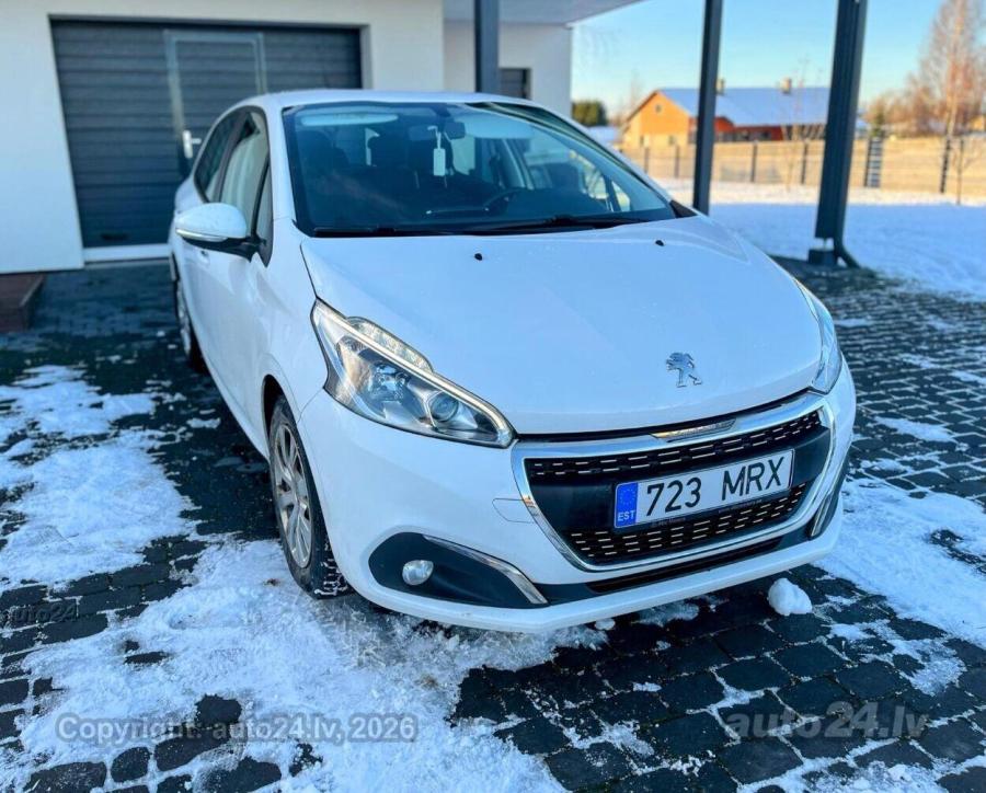 Balts Peugeot 208 2018 Tallina, ar dzinēja tilpumu 1.20 L un nobraukumu 71 tūkst. km par 4999 €, foto 1 vietnē AUTOMOTO.COM.LV