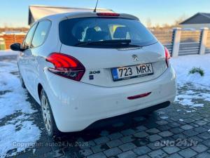 Balts Peugeot 208 2018 Tallina, ar dzinēja tilpumu 1.20 L un nobraukumu 71 tūkst. km par 4999 €, foto 4 vietnē AUTOMOTO.COM.LV