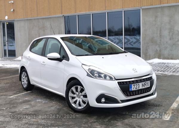 Balts Peugeot 208 2018 Tallina, ar dzinēja tilpumu 1.20 L un nobraukumu 72 tūkst. km par 5999 €, foto  vietnē AUTOMOTO.COM.LV