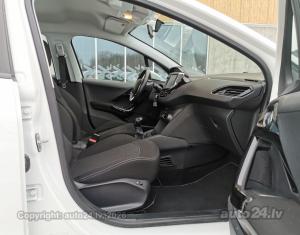 Balts Peugeot 208 2018 Tallina, ar dzinēja tilpumu 1.20 L un nobraukumu 72 tūkst. km par 5999 €, foto 19 vietnē AUTOMOTO.COM.LV