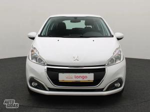 White Peugeot 208 2018 in Vilnius, with an engine capacity of 1.20 L and mileage of 150 thousand km for 5499 €, photo 3 on AUTOMOTO.COM.LV