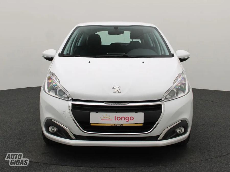 White Peugeot 208 2018 in Vilnius, with an engine capacity of 1.20 L and mileage of 150 thousand km for 5499 €, photo 3 on AUTOMOTO.COM.LV