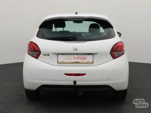 White Peugeot 208 2018 in Vilnius, with an engine capacity of 1.20 L and mileage of 150 thousand km for 5499 €, photo 5 on AUTOMOTO.COM.LV