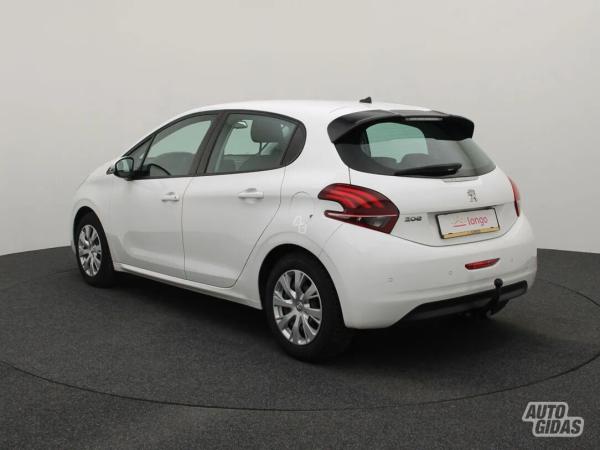 White Peugeot 208 2018 in Vilnius, with an engine capacity of 1.20 L and mileage of 150 thousand km for 5499 €, photo 7 on AUTOMOTO.COM.LV