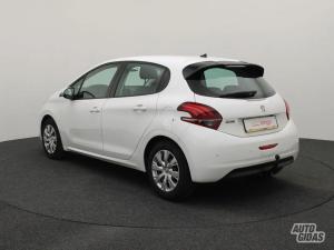 White Peugeot 208 2018 in Vilnius, with an engine capacity of 1.20 L and mileage of 150 thousand km for 5499 €, photo 7 on AUTOMOTO.COM.LV
