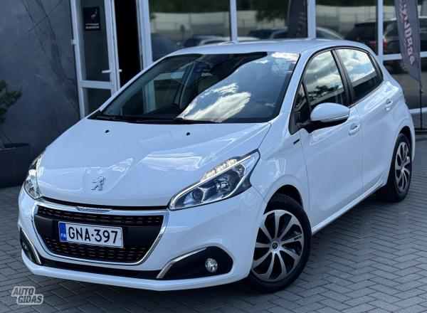 White Peugeot 208 2018 in Radviliskis, with an engine capacity of 1.20 L and mileage of 105 thousand km for 4750 €, photo 1 on AUTOMOTO.COM.LV