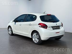 Balts Peugeot 208 2019 Rīga, ar dzinēja tilpumu 1.20 L un nobraukumu 48 tūkst. km par 8410 €, foto 4 vietnē AUTOMOTO.COM.LV