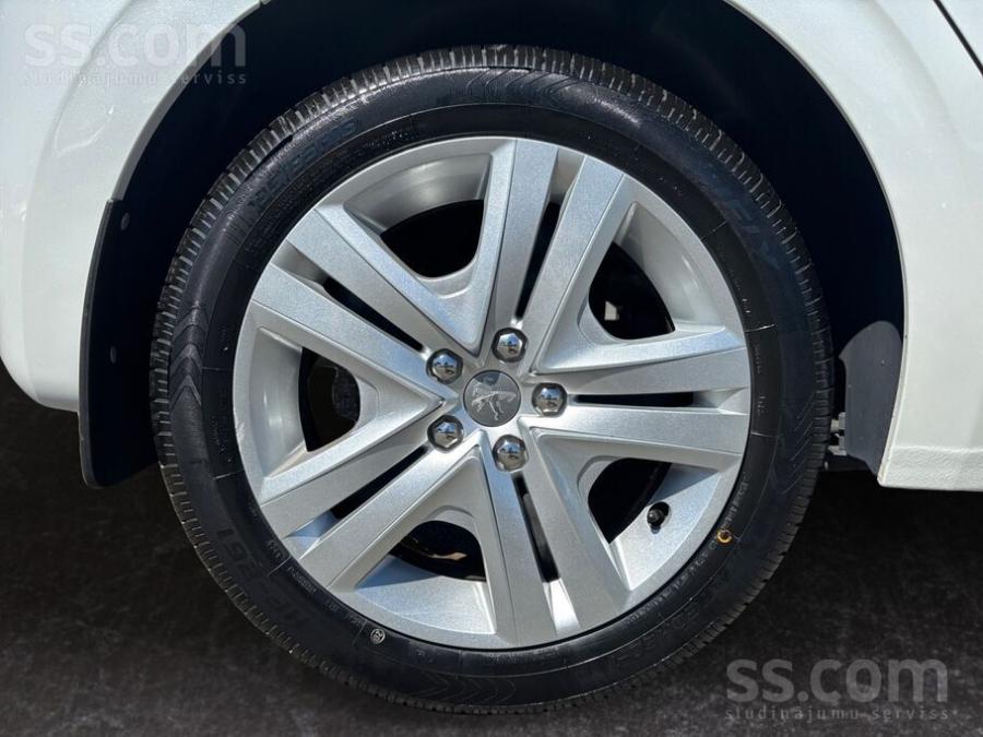 Balts Peugeot 208 2019 Rīga, ar dzinēja tilpumu 1.20 L un nobraukumu 48 tūkst. km par 8410 €, foto 15 vietnē AUTOMOTO.COM.LV