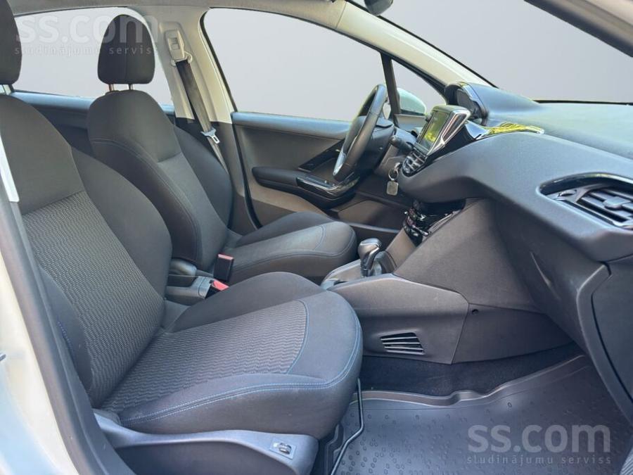 Balts Peugeot 208 2019 Rīga, ar dzinēja tilpumu 1.20 L un nobraukumu 48 tūkst. km par 8410 €, foto 16 vietnē AUTOMOTO.COM.LV
