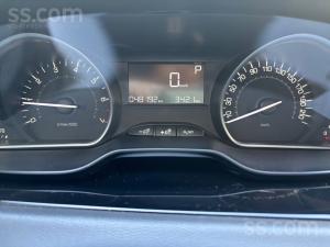 Balts Peugeot 208 2019 Rīga, ar dzinēja tilpumu 1.20 L un nobraukumu 48 tūkst. km par 8410 €, foto 23 vietnē AUTOMOTO.COM.LV