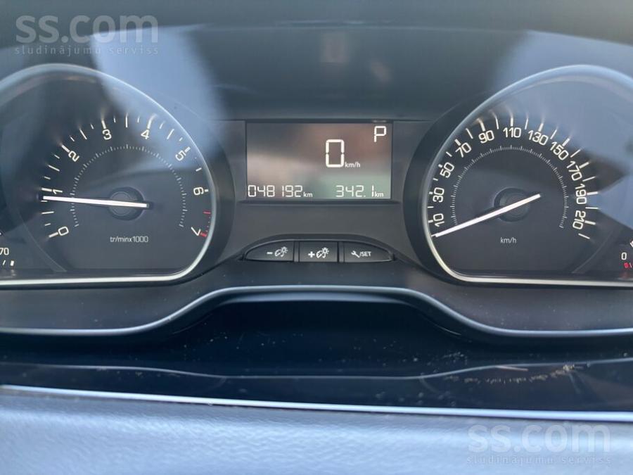 Balts Peugeot 208 2019 Rīga, ar dzinēja tilpumu 1.20 L un nobraukumu 48 tūkst. km par 8410 €, foto 23 vietnē AUTOMOTO.COM.LV