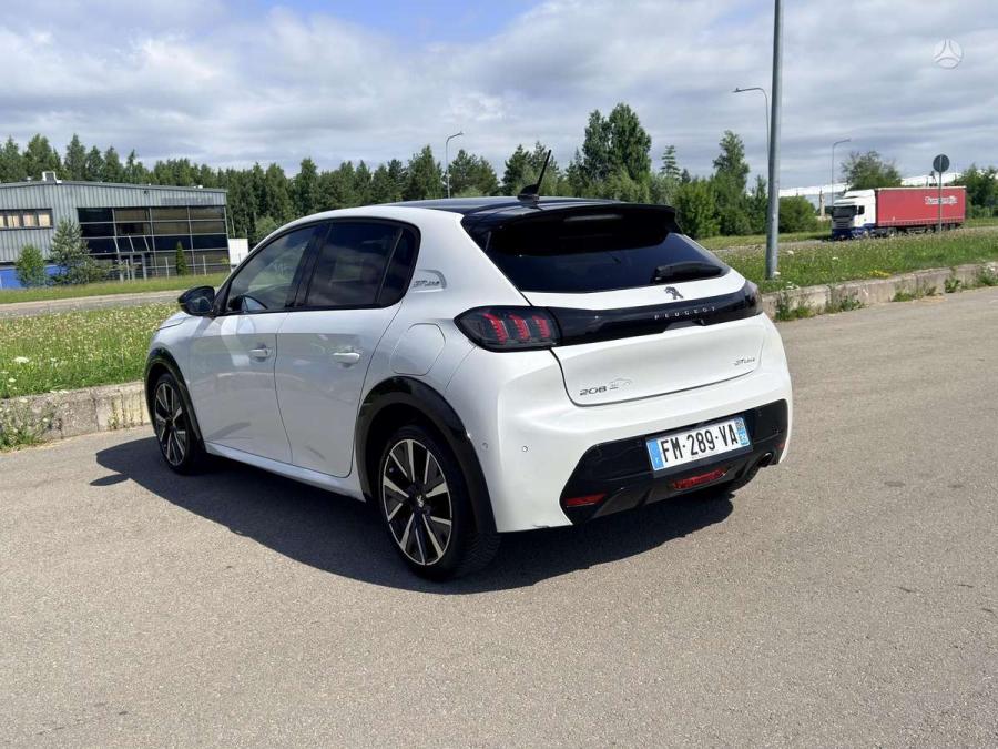 Balts Peugeot 208 2019 Panevēža, ar dzinēja tilpumu 1.50 L un nobraukumu 281 tūkst. km par 6990 €, foto 12 vietnē AUTOMOTO.COM.LV