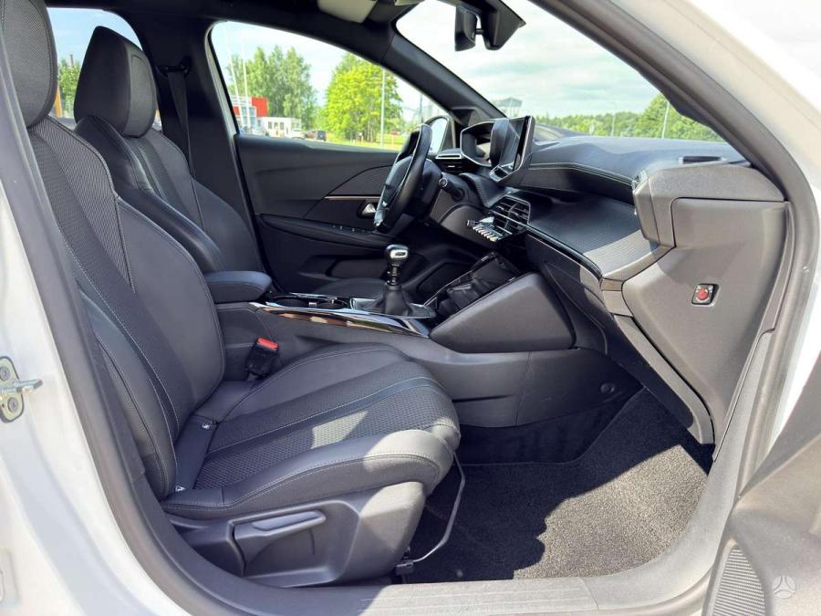 Balts Peugeot 208 2019 Panevēža, ar dzinēja tilpumu 1.50 L un nobraukumu 281 tūkst. km par 6990 €, foto 21 vietnē AUTOMOTO.COM.LV