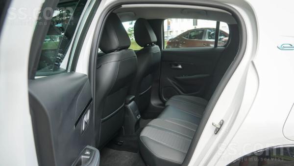 Balts Peugeot 208 2020 Rīga, ar dzinēja tilpumu 1.40 L un nobraukumu 86 tūkst. km par 15950 €, foto 10 vietnē AUTOMOTO.COM.LV