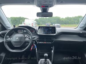 White Peugeot 208 2020 in Riga, with an engine capacity of 1.50 L and mileage of 230 thousand km for 7300 €, photo 20 on AUTOMOTO.COM.LV