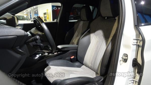 Balts Peugeot 208 2021 Tallina, ar dzinēja tilpumu 0.00 L un nobraukumu 37 tūkst. km par 19990 €, foto 7 vietnē AUTOMOTO.COM.LV