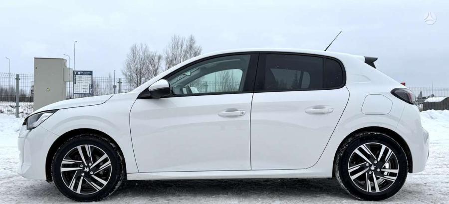 White Peugeot 208 2021 in Taurage, with an engine capacity of 1.20 L and mileage of 75 thousand km for 7900 €, photo 12 on AUTOMOTO.COM.LV