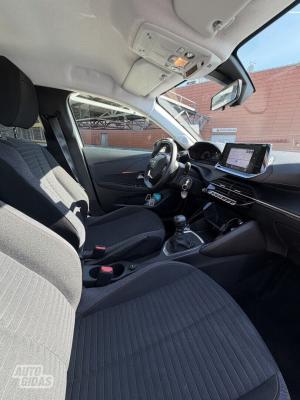 Balts Peugeot 208 2021 Šauļi, ar dzinēja tilpumu 1.20 L un nobraukumu 76 tūkst. km par 12500 €, foto 3 vietnē AUTOMOTO.COM.LV