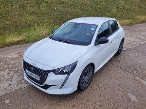White Peugeot 208 2021 in Vilnius, with an engine capacity of 1.50 L and mileage of 173 thousand km for 8469 €, photo 3 on AUTOMOTO.COM.LV