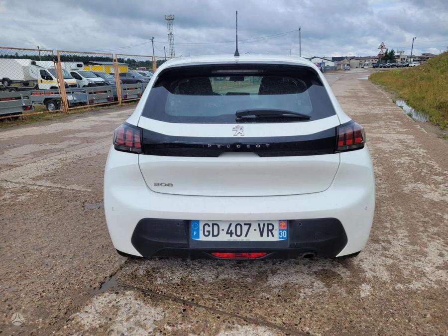 White Peugeot 208 2021 in Vilnius, with an engine capacity of 1.50 L and mileage of 173 thousand km for 8469 €, photo 7 on AUTOMOTO.COM.LV