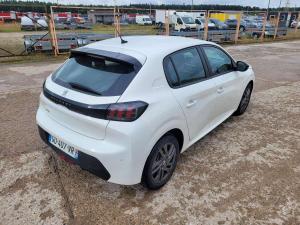 White Peugeot 208 2021 in Vilnius, with an engine capacity of 1.50 L and mileage of 173 thousand km for 8469 €, photo 8 on AUTOMOTO.COM.LV