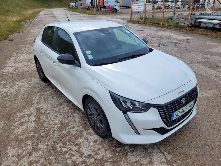 White Peugeot 208 2021 in Vilnius, with an engine capacity of 1.50 L and mileage of 173 thousand km for 8469 €, photo 11 on AUTOMOTO.COM.LV