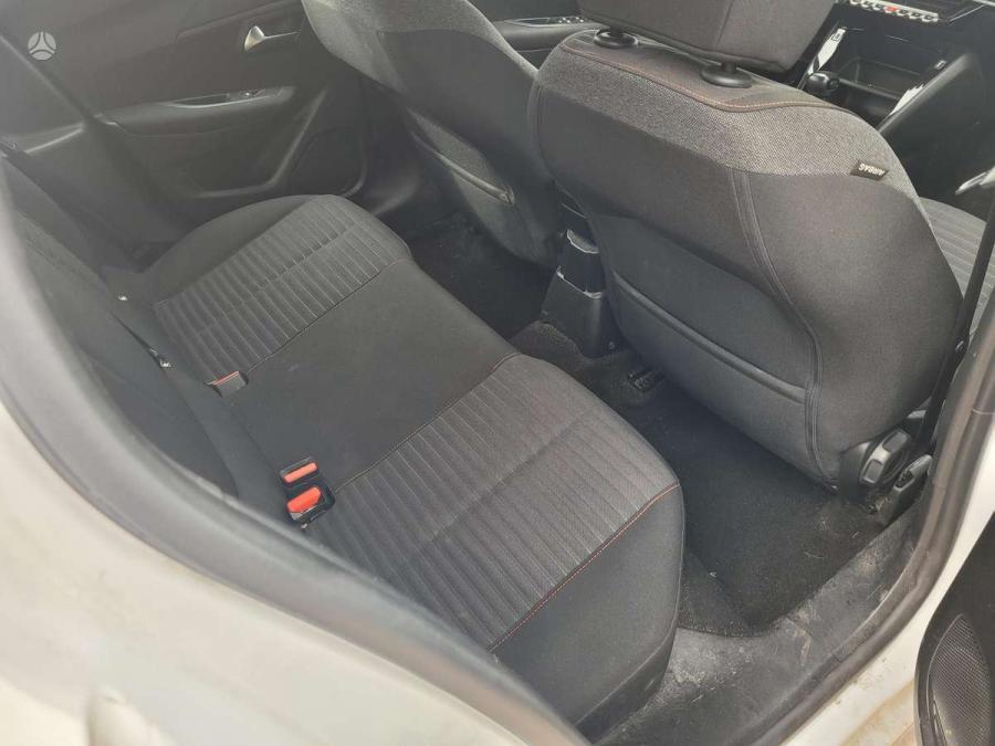 White Peugeot 208 2021 in Vilnius, with an engine capacity of 1.50 L and mileage of 173 thousand km for 8469 €, photo 16 on AUTOMOTO.COM.LV