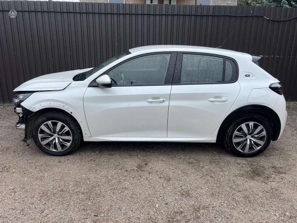 Balts Peugeot 208 2021 Kauņa, ar dzinēja tilpumu 0.00 L un nobraukumu 47 tūkst. km par 6700 €, foto 4 vietnē AUTOMOTO.COM.LV