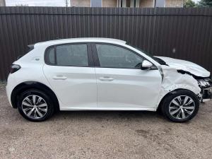 Balts Peugeot 208 2021 Kauņa, ar dzinēja tilpumu 0.00 L un nobraukumu 47 tūkst. km par 6200 €, foto 6 vietnē AUTOMOTO.COM.LV