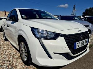 White Peugeot 208 2021 in Klaipeda, with an engine capacity of 1.20 L and mileage of 31 thousand km for 6800 €, photo 4 on AUTOMOTO.COM.LV