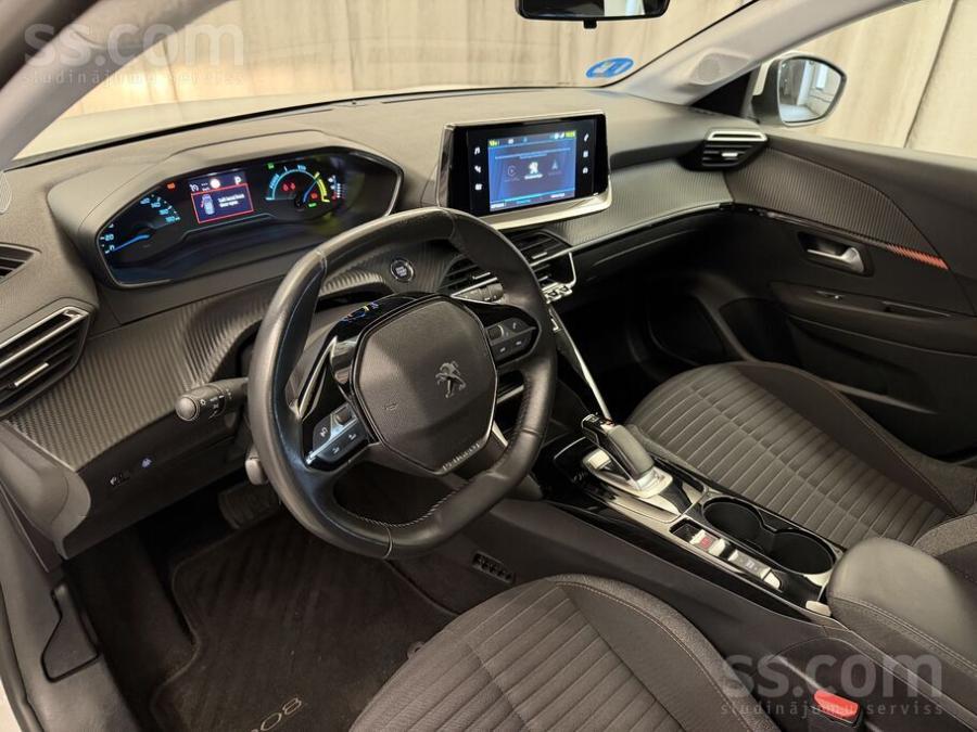 Balts Peugeot 208 2021 Rīga, ar dzinēja tilpumu 1.20 L un nobraukumu 39 tūkst. km par 13490 €, foto 8 vietnē AUTOMOTO.COM.LV