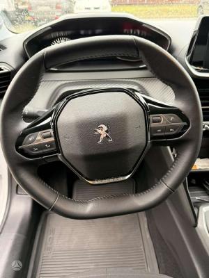 Balts Peugeot 208 2022 Kauņa, ar dzinēja tilpumu 1.50 L un nobraukumu 62 tūkst. km par 12500 €, foto 13 vietnē AUTOMOTO.COM.LV
