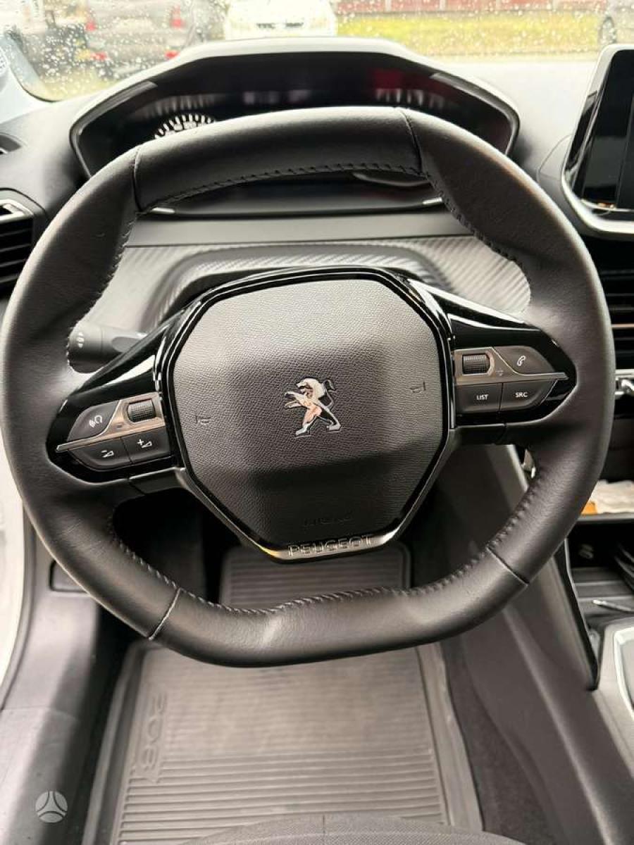 Balts Peugeot 208 2022 Kauņa, ar dzinēja tilpumu 1.50 L un nobraukumu 62 tūkst. km par 12500 €, foto 13 vietnē AUTOMOTO.COM.LV