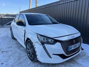 Balts Peugeot 208 2022 Kauņa, ar dzinēja tilpumu 0.00 L un nobraukumu 24 tūkst. km par 8500 €, foto 3 vietnē AUTOMOTO.COM.LV