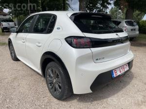 Balts Peugeot 208 2022 Rīga, ar dzinēja tilpumu 0.00 L un nobraukumu 66 tūkst. km par 17990 €, foto 4 vietnē AUTOMOTO.COM.LV