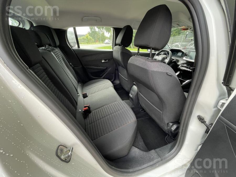 Balts Peugeot 208 2022 Rīga, ar dzinēja tilpumu 0.00 L un nobraukumu 66 tūkst. km par 17990 €, foto 18 vietnē AUTOMOTO.COM.LV