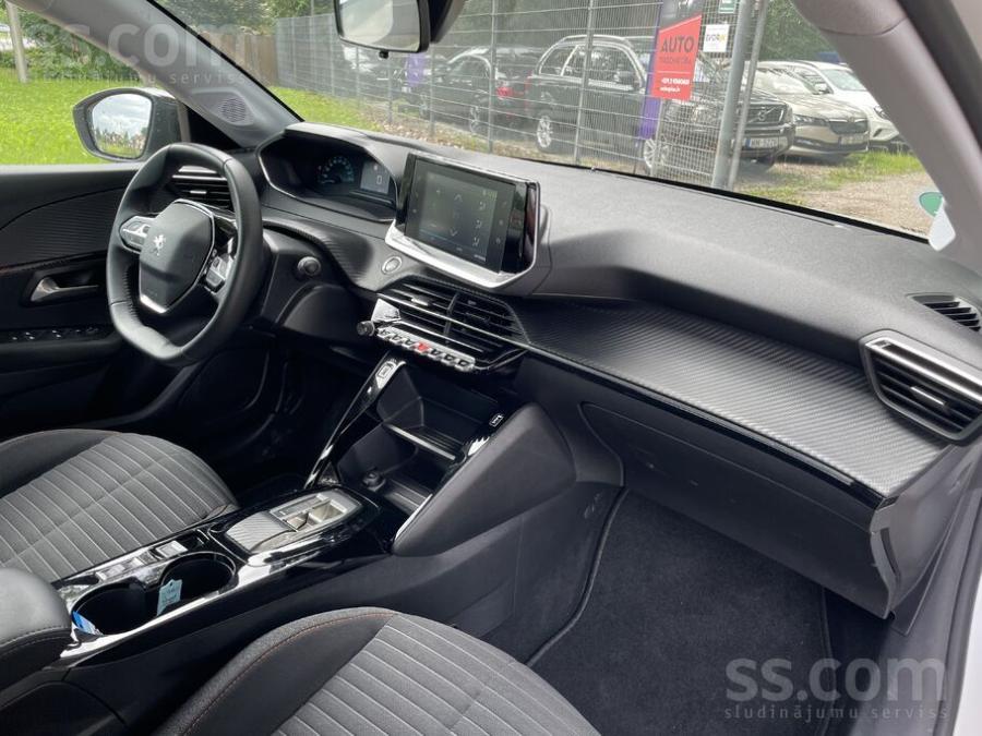 Balts Peugeot 208 2022 Rīga, ar dzinēja tilpumu 0.00 L un nobraukumu 66 tūkst. km par 17990 €, foto 21 vietnē AUTOMOTO.COM.LV