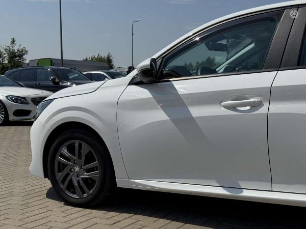 White Peugeot 208 2022 in Vilnius, with an engine capacity of 1.20 L and mileage of 68 thousand km for 13800 €, photo 10 on AUTOMOTO.COM.LV