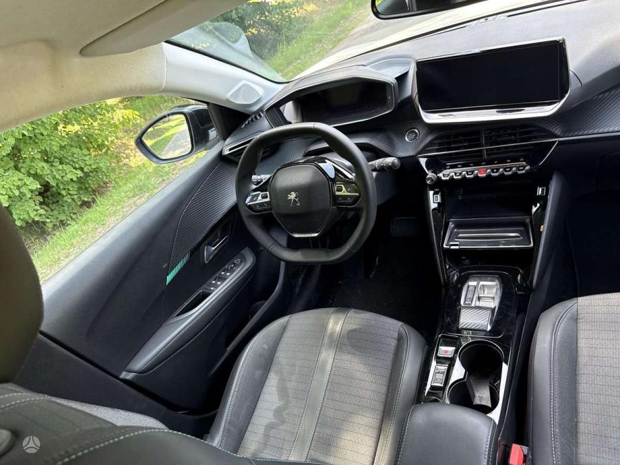 Balts Peugeot 208 2023 Kauņa, ar dzinēja tilpumu 0.00 L un nobraukumu 21 tūkst. km par 8800 €, foto 18 vietnē AUTOMOTO.COM.LV