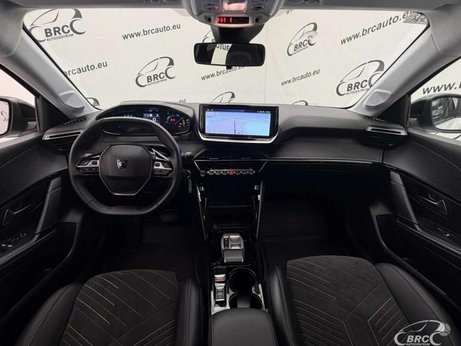 White Peugeot 208 2025 in Vilnius, with an engine capacity of 0.00 L and mileage of 8 thousand km for 18900 €, photo 5 on AUTOMOTO.COM.LV