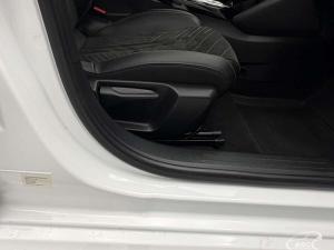 White Peugeot 208 2025 in Vilnius, with an engine capacity of 0.00 L and mileage of 8 thousand km for 18900 €, photo 8 on AUTOMOTO.COM.LV