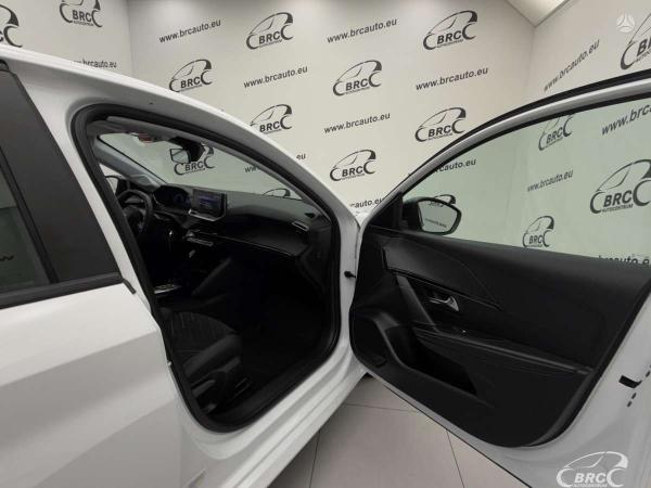 White Peugeot 208 2025 in Vilnius, with an engine capacity of 0.00 L and mileage of 8 thousand km for 18900 €, photo 9 on AUTOMOTO.COM.LV
