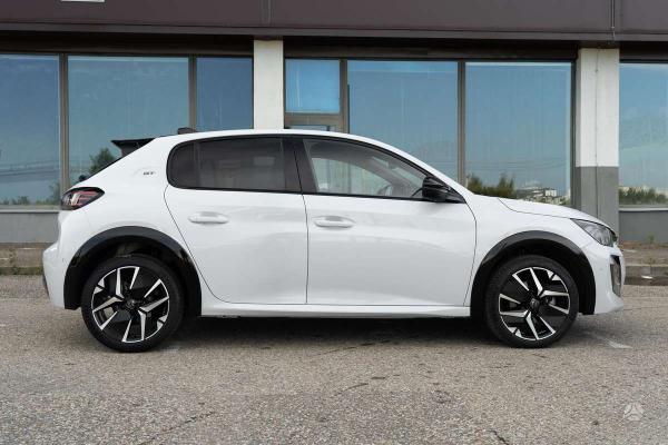 Balts Peugeot 208 2025 Viļņa, ar dzinēja tilpumu 1.20 L un nobraukumu 0 tūkst. km par 19950 €, foto 5 vietnē AUTOMOTO.COM.LV