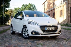 White Peugeot 208 2018 in Riga, with an engine capacity of 1.20 L and mileage of 160 thousand km for 6200 €, photo 3 on AUTOMOTO.COM.LV