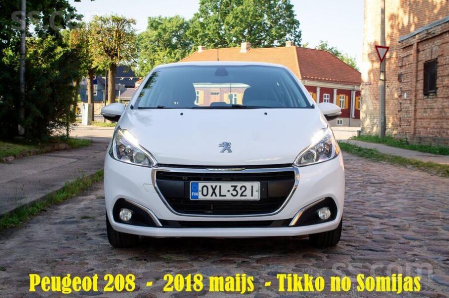 White Peugeot 208 2018 in Riga, with an engine capacity of 1.20 L and mileage of 160 thousand km for 6200 €, photo 1 on AUTOMOTO.COM.LV