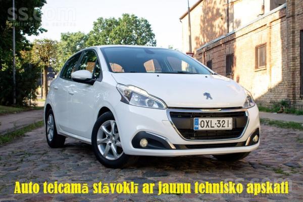 White Peugeot 208 2018 in Riga, with an engine capacity of 1.20 L and mileage of 160 thousand km for 6200 €, photo 3 on AUTOMOTO.COM.LV