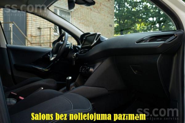 White Peugeot 208 2018 in Riga, with an engine capacity of 1.20 L and mileage of 160 thousand km for 6200 €, photo 9 on AUTOMOTO.COM.LV