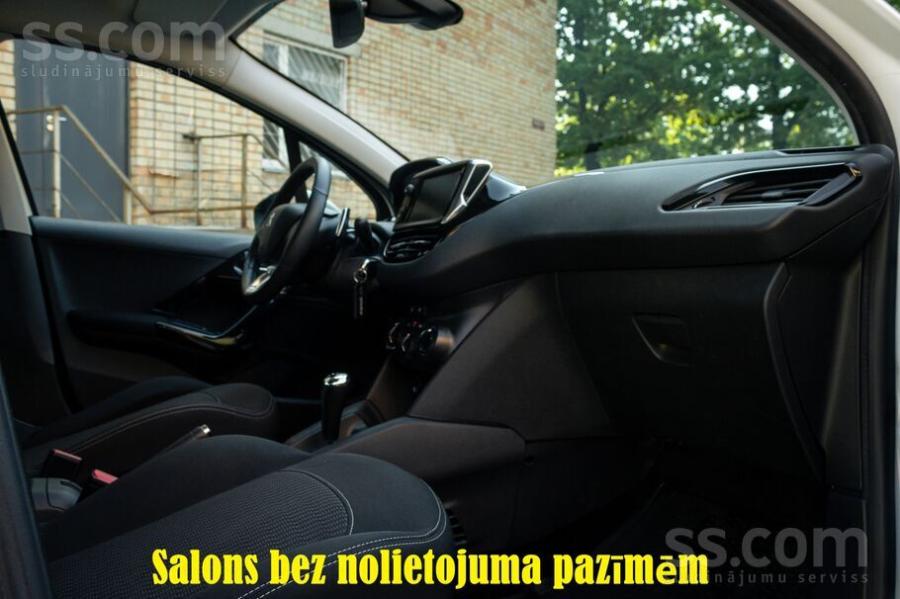 White Peugeot 208 2018 in Riga, with an engine capacity of 1.20 L and mileage of 160 thousand km for 6200 €, photo 9 on AUTOMOTO.COM.LV