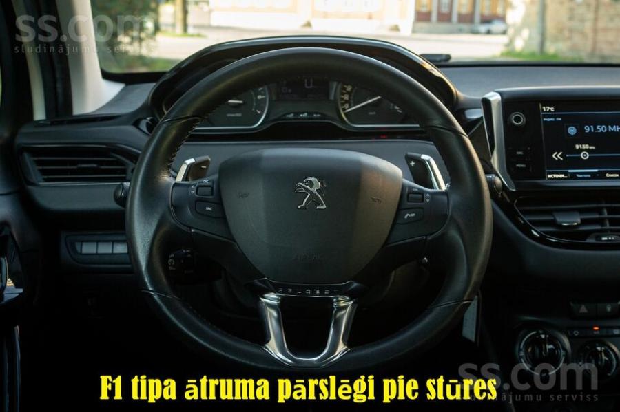 White Peugeot 208 2018 in Riga, with an engine capacity of 1.20 L and mileage of 160 thousand km for 6200 €, photo 12 on AUTOMOTO.COM.LV